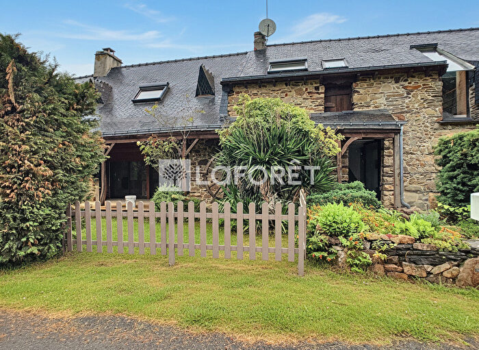 Maure-de-Bretagne : Maison 7 pièces à vendre