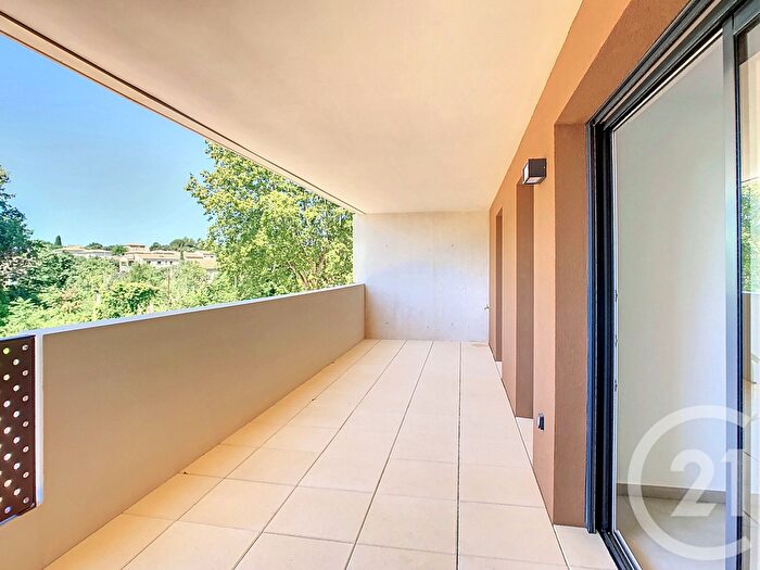 Appartement à louer - Castries - 3 pièces - 2 chambres