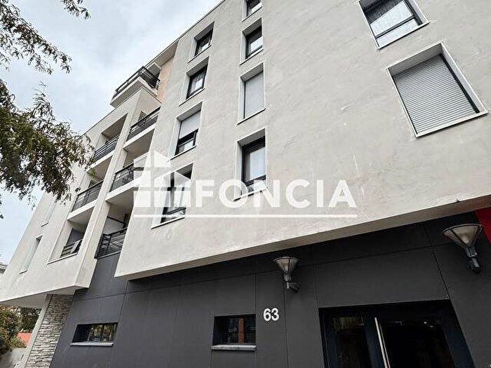 Mazurières, Rueil-Malmaison : Appartement 4 pièces à louer