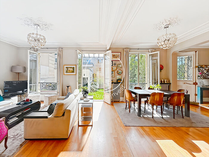 Maison à vendre - Asnières-sur-Seine, Bécon, Bourguignons - 7 pièces - 5 chambres