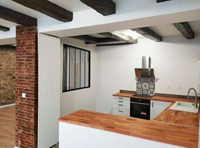 Maison 5 pièces à Nord Est, Saint-Martin-le-Vinoux, à louer
