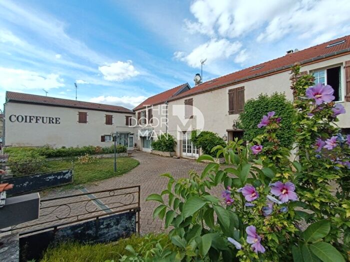 Maison à vendre - Rolampont - 11 pièces - 5 chambres