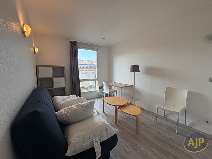 Appartement 1 pièce à Bordeaux, Ornano, à louer