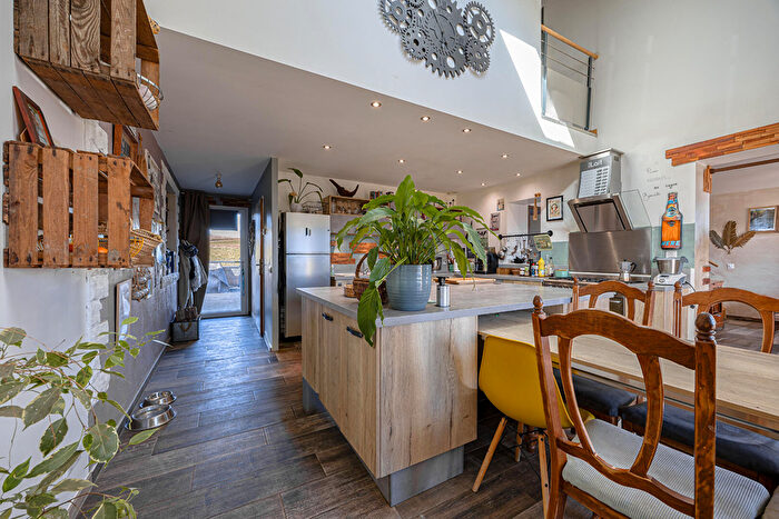 Maison à vendre - Groisy - 7 pièces - 5 chambres