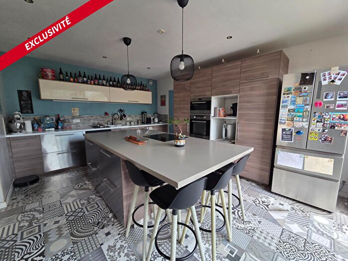 Maison à vendre - Louargat - 7 pièces - 4 chambres