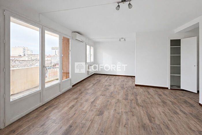 Appartement à vendre - Nîmes, Carmes - 4 pièces - 2 chambres