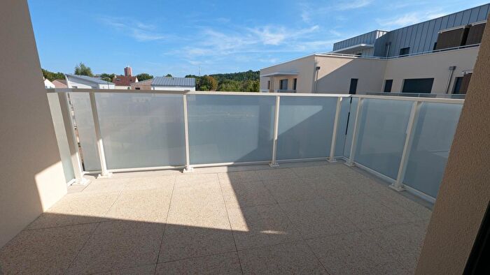 Élancourt, Clé Saint-Pierre, Pissaloup, La Revanche : Appartement 3 pièces à louer