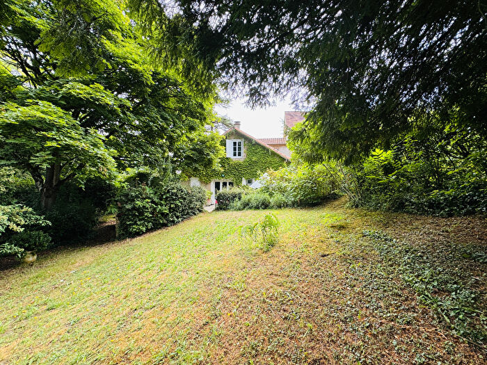 Maison à vendre - Poitiers, Trois Cités - 8 pièces - 8 chambres