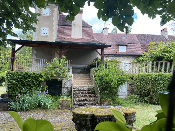 Prudhomat : Maison 9 pièces à vendre