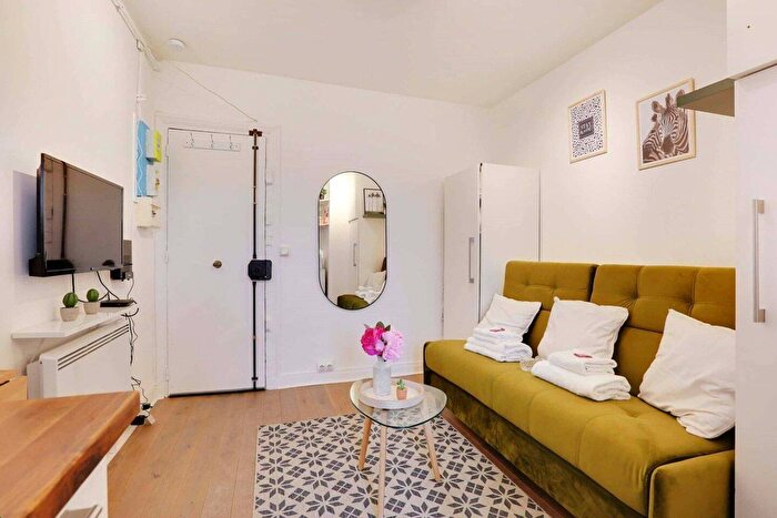La Chapelle-Marx Dormoy, Paris 18ème arrondissement : Appartement 1 pièce à louer