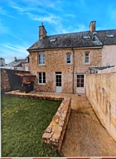Valognes : Maison 4 pièces à louer