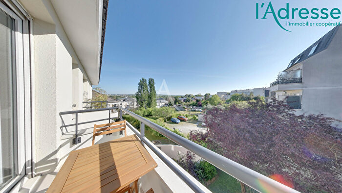 Noisy-le-Grand, Centre-ville : Appartement 2 pièces à vendre
