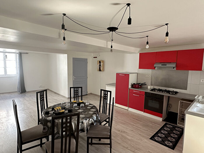 Oloron-Sainte-Marie : Maison 5 pièces à vendre