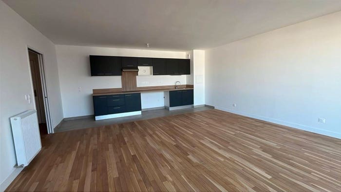 Petit Colombes-Charles de Gaulle - Appartement 4 pièces à louer