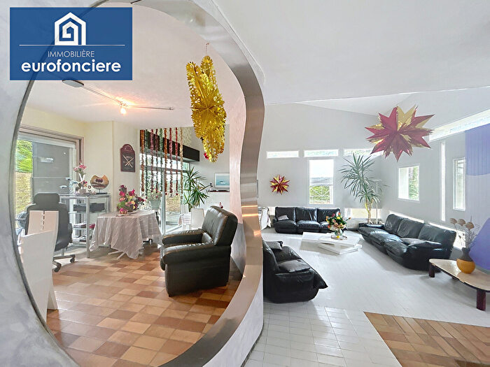 Maison à vendre - Saint-Hilaire-sous-Romilly - 14 pièces - 6 chambres