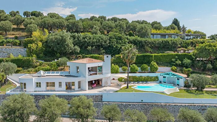 Maison 6 pièces à Nice, Rimiez, à vendre