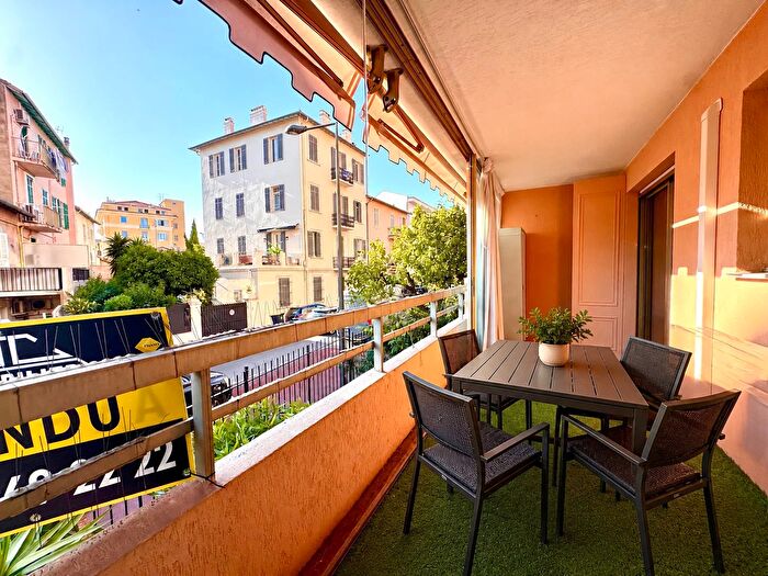 Cannes, Californie Pezou : Appartement 2 pièces à vendre