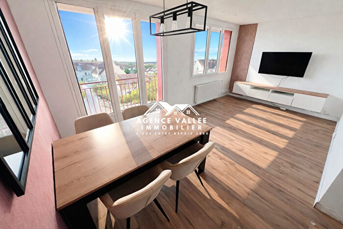 Appartement à vendre - Saint-Germain-lès-Corbeil - 4 pièces - 3 chambres