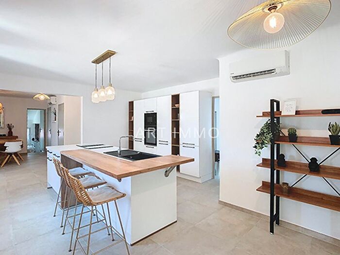 Maison à vendre - Robion - 7 pièces - 4 chambres