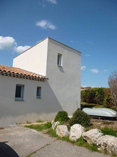 Maison 4 pièces à Pierrevert, à louer