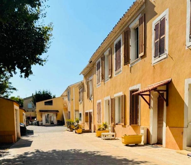 Temple, Toulon : Appartement 2 pièces à louer
