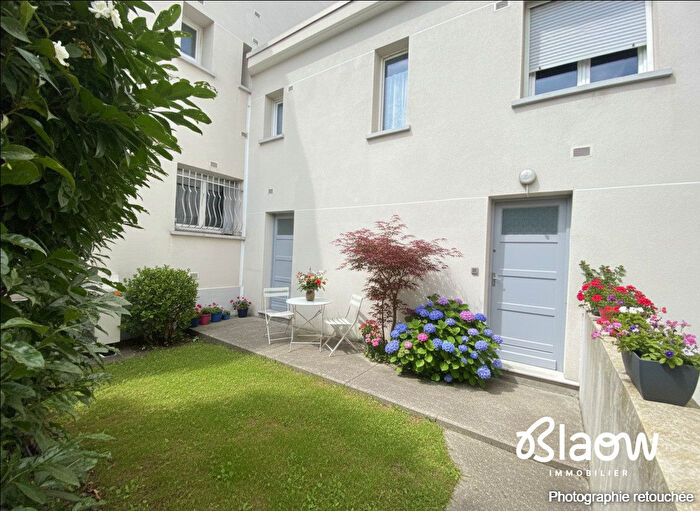 Appartement à vendre - Bron, Les Jardins du Fort - 1 pièce