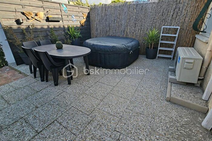 Maison à vendre - Fréjus, Caïs - 2 pièces - 1 chambre