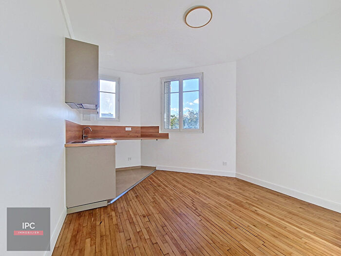 Clichy, République, Victor Hugo - Appartement 1 pièce à louer