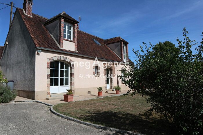Étigny : Maison 4 pièces à vendre
