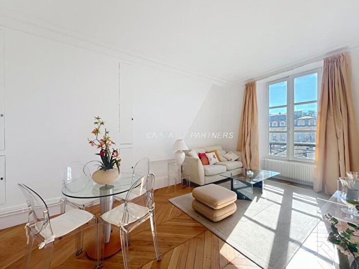 Appartement à louer - Paris e , Elysée, Madeleine - 2 pièces - 1 chambre