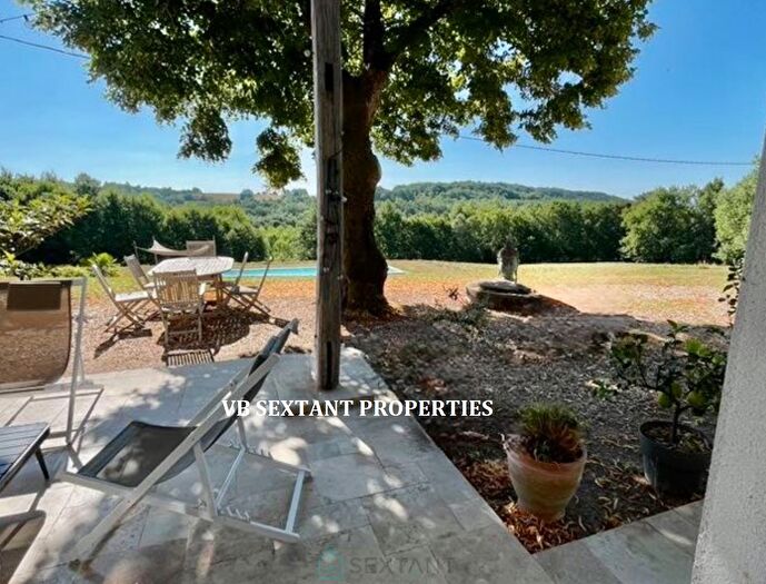 Sigalens - Maison 8 pièces à vendre