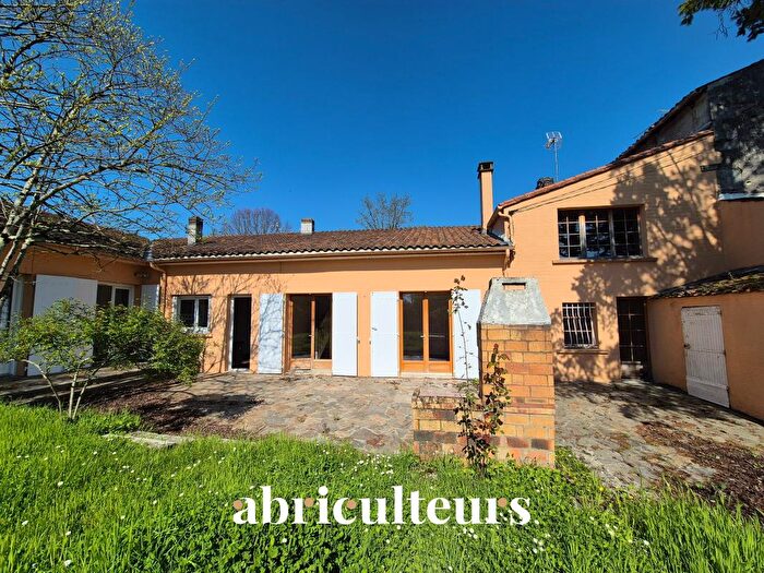 Cognac, Saint-Jacques : Maison 7 pièces à vendre