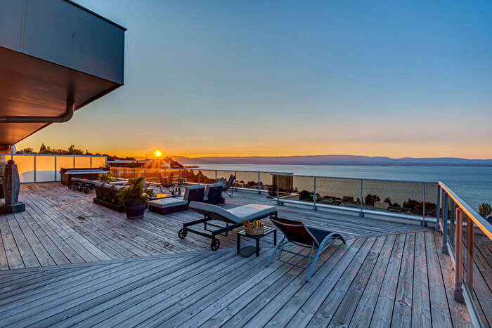 Appartement à vendre - Évian-les-Bains - 3 pièces - 2 chambres