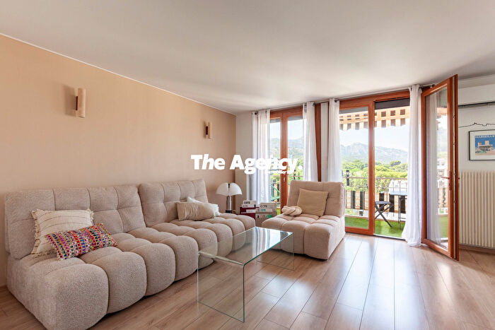 Appartement 4 pièces à Marseille 8ème, à vendre
