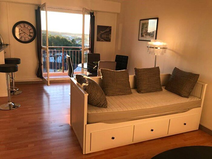 Appartement à louer - Saint Ausone-Saint Martin-Saint Gelais, Angoulême - 1 pièce