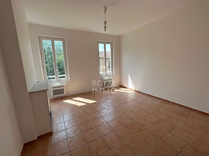 Appartement à louer - Mourillon-Centre, Toulon - 2 pièces - 1 chambre