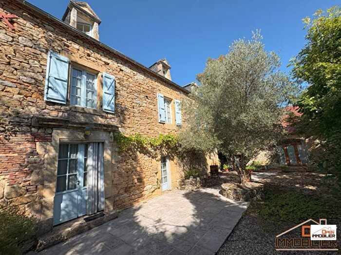 Maison 11 pièces à vendre à Nadaillac-de-Rouge