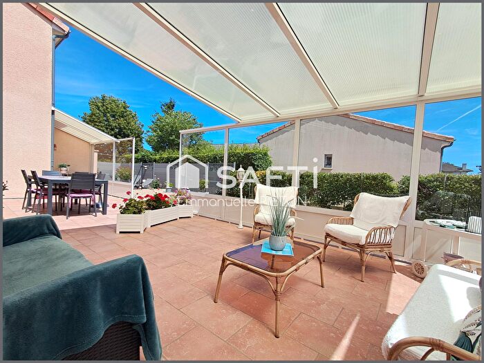 Maison 6 pièces à Neuville-de-Poitou, à vendre