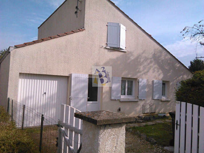 Maison à louer - LIsle-dEspagnac - 4 pièces - 3 chambres