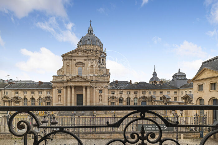 Appartement à vendre - Paris e , Val de Grâce - 5 pièces - 3 chambres