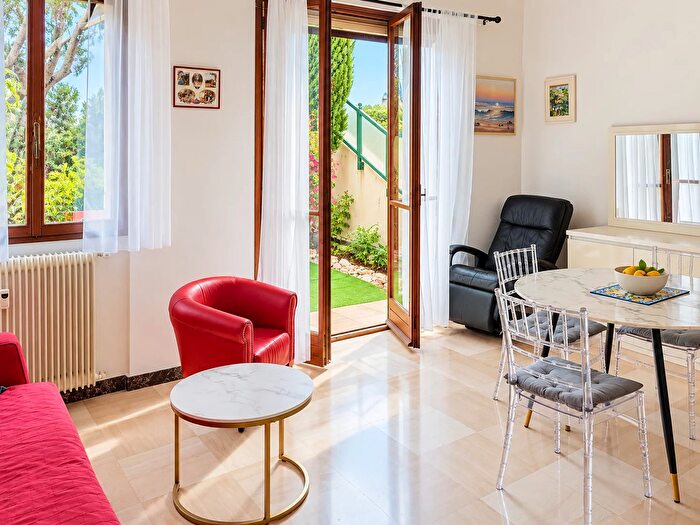 Appartement 2 pièces à Nice, Poètes, à vendre