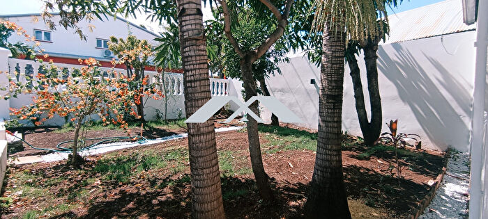 Saint-Pierre, Terre Sainte, Université : Maison 4 pièces à louer