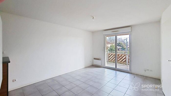 Appartement à louer - Miramont-de-Guyenne - 2 pièces - 1 chambre