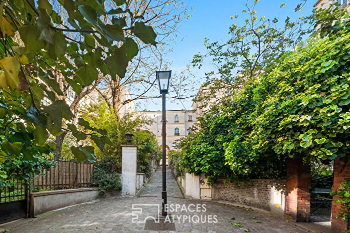 Paris 18ème, Barbès, Château Rouge : Maison 6 pièces à vendre