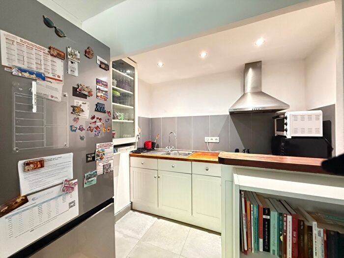 Appartement à vendre - Antibes, Antibes-les-Pins, Trianon, Le Fournel, Peyregoue - 2 pièces - 1 chambre