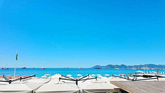 Cannes, Centre-ville : Appartement 2 pièces à vendre