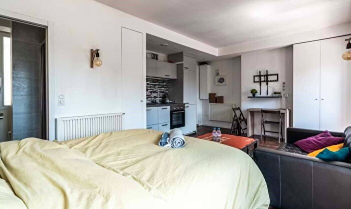 Appartement à louer - La Plaine des Sablons, Neuilly-sur-Seine - 1 pièce