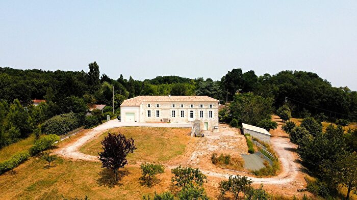Maison à vendre - Mirambeau - 6 pièces - 4 chambres