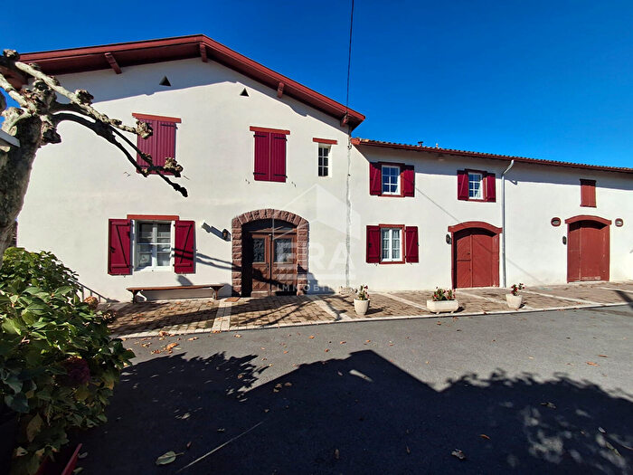 Maison à vendre - Labets-Biscay - 14 pièces - 9 chambres