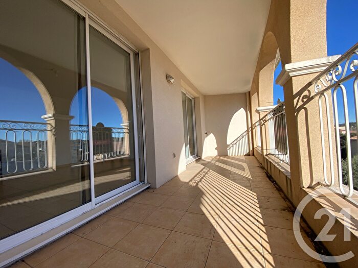 Appartement à vendre - Saint-Maximin-la-Sainte-Baume, Centre-ville - 3 pièces - 2 chambres